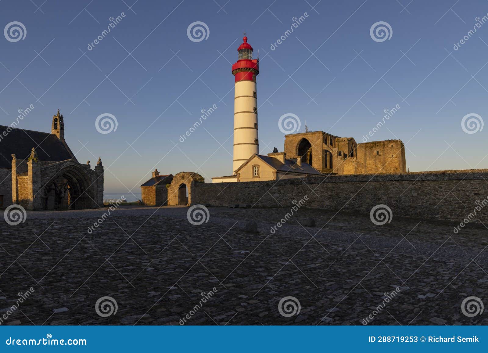 Saint-Mathieu Lighthouse, Pointe Saint-Mathieu in Plougonvelin ...