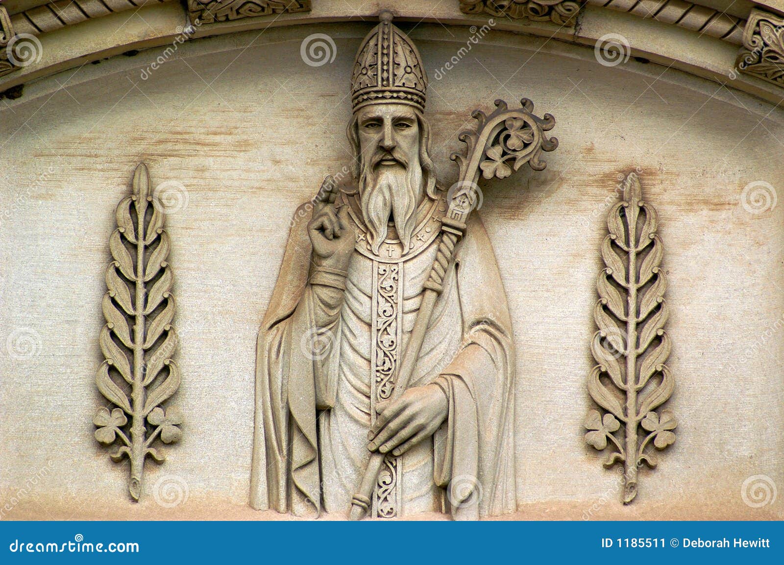 Saint Patrick and Shamrocks Stock Image - Image of cassock, mitre: 1185511