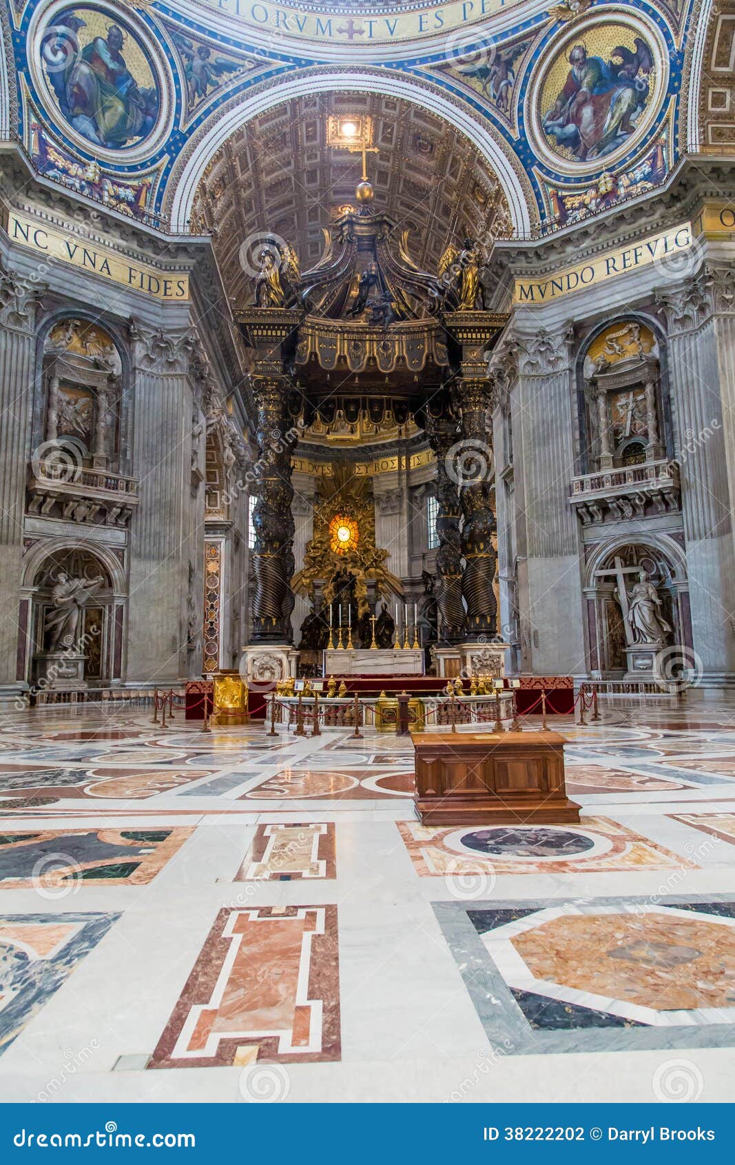 Saint Peters Crypt editorial photography. Image of architecture - 38222202