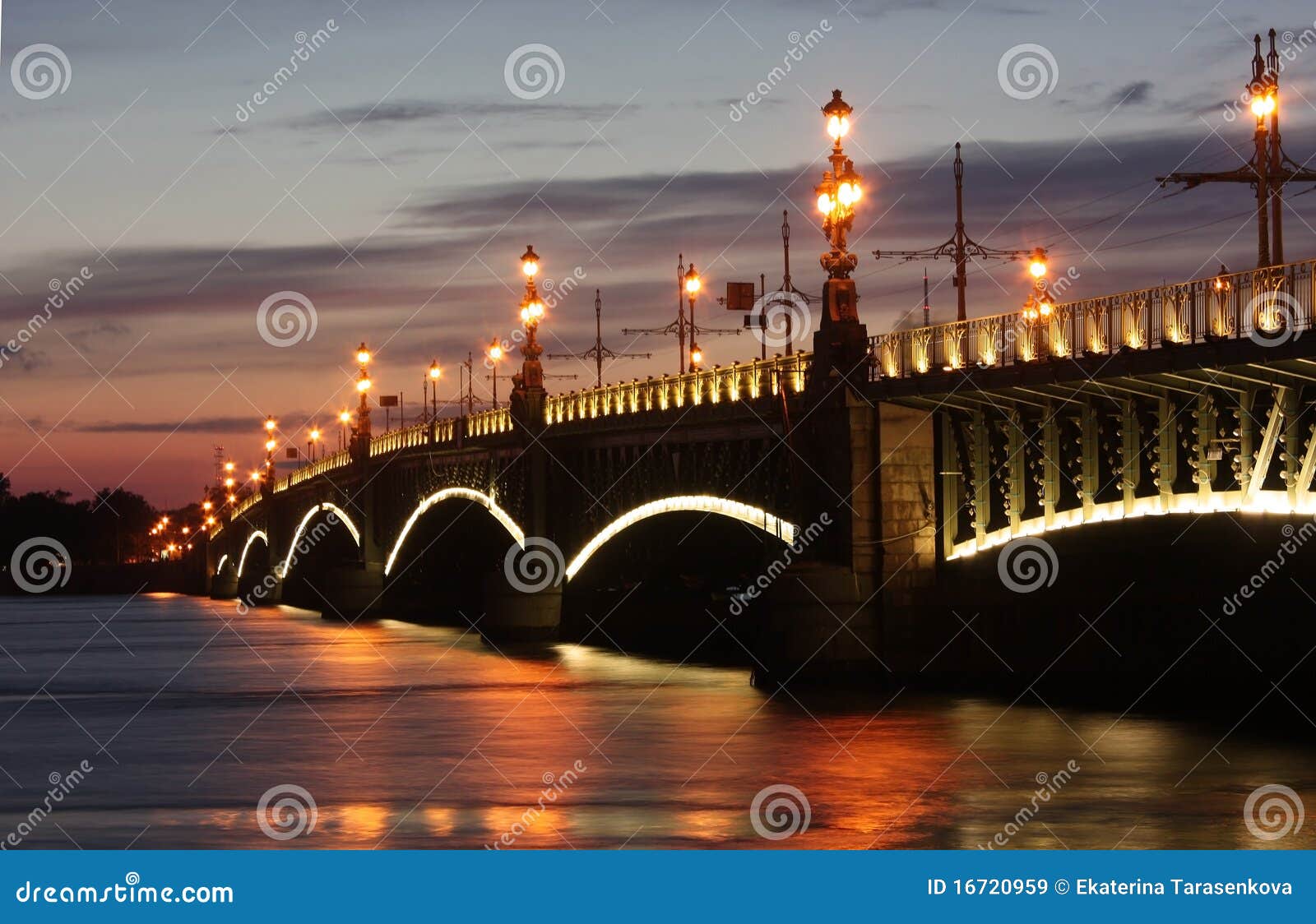 Saint-Petersburg. Bridge stock image. Image of reflection - 16720959