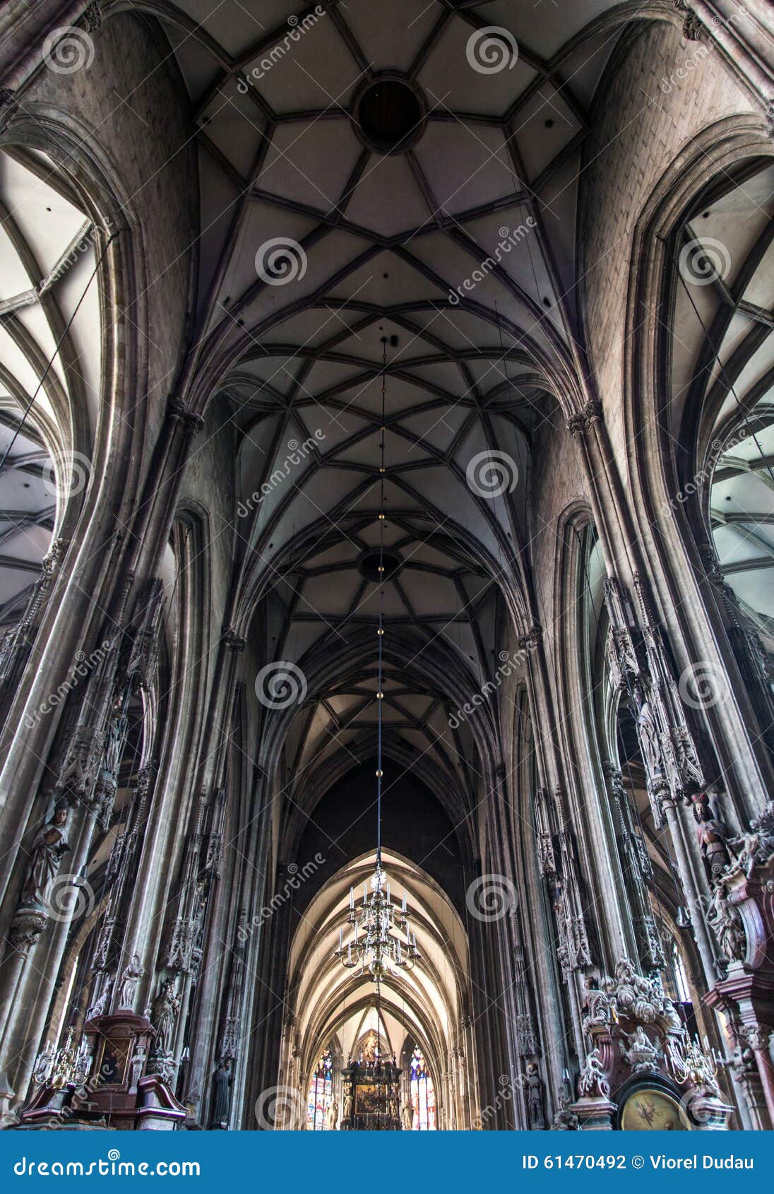 Saint Stephens Cathedral Interior, Vienna Stock Photo - Image of ...