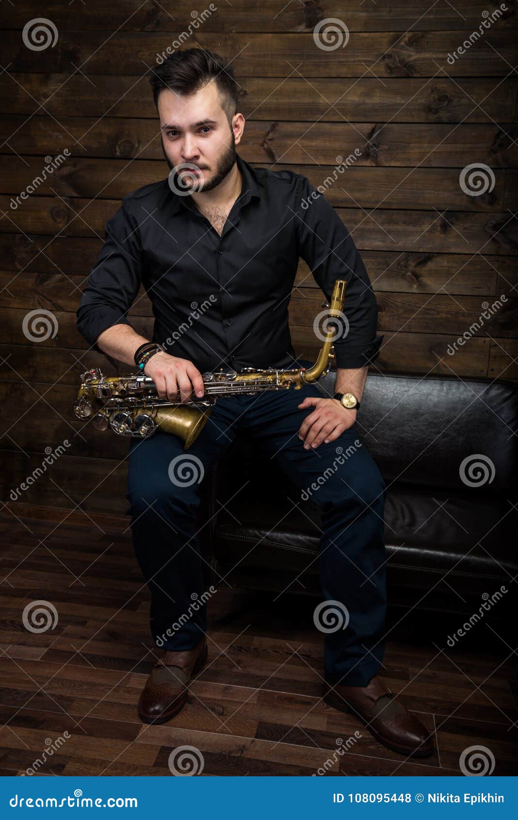Saksofonowego Gracza Saksofonista Z Saksofonem Zdjęcie Stock - Obraz ...