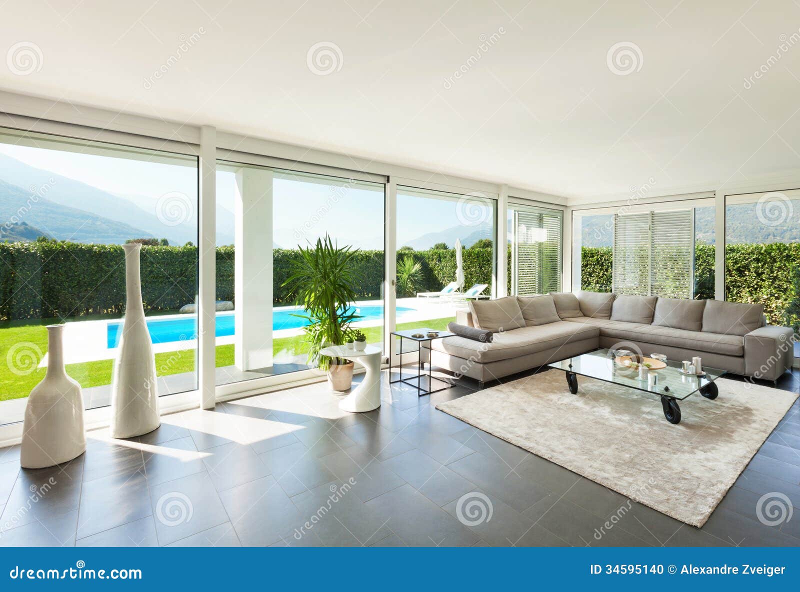 Sala De Estar Interior, Hermosa Foto de archivo - Imagen de comodidad ...