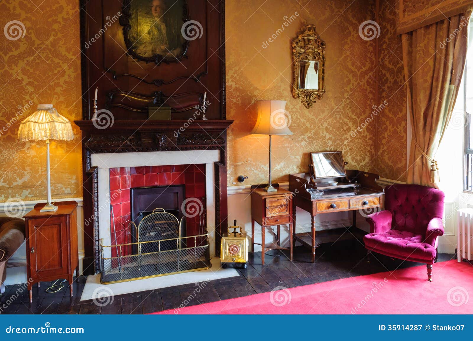 Sala de estar real fotografía editorial. Imagen de mobiliarios - 35914287