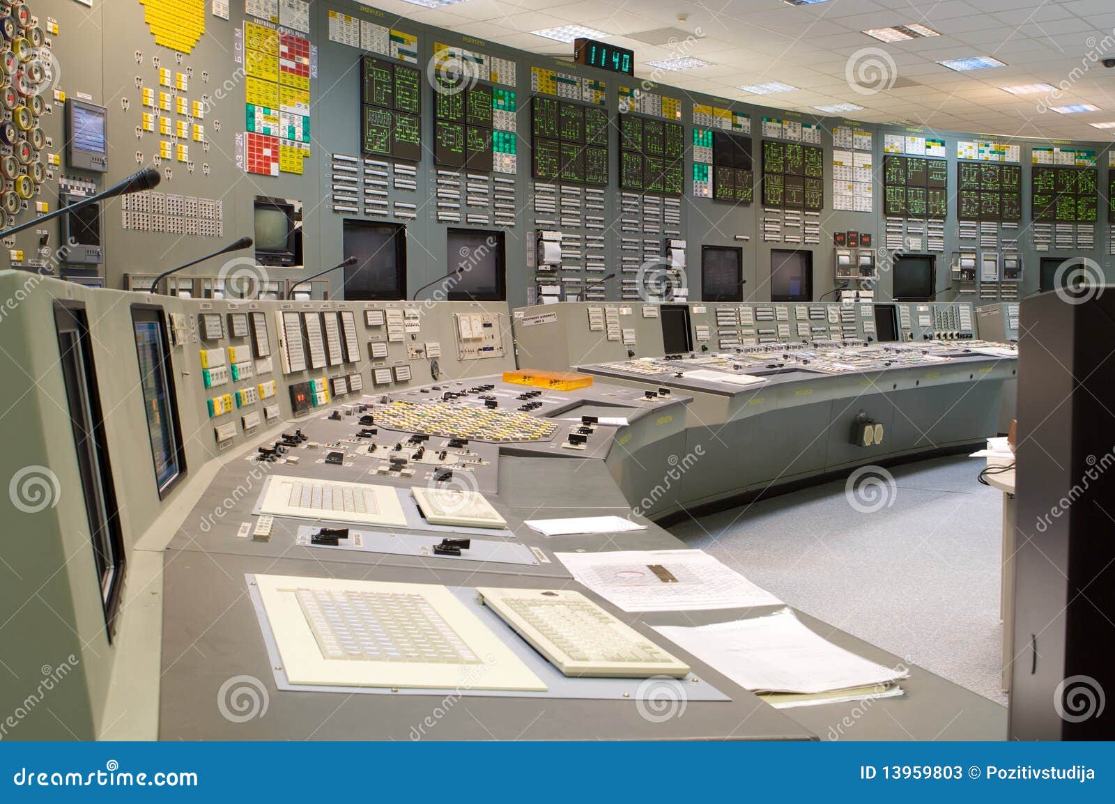 Sala di controllo immagine stock. Immagine di industria - 13959803