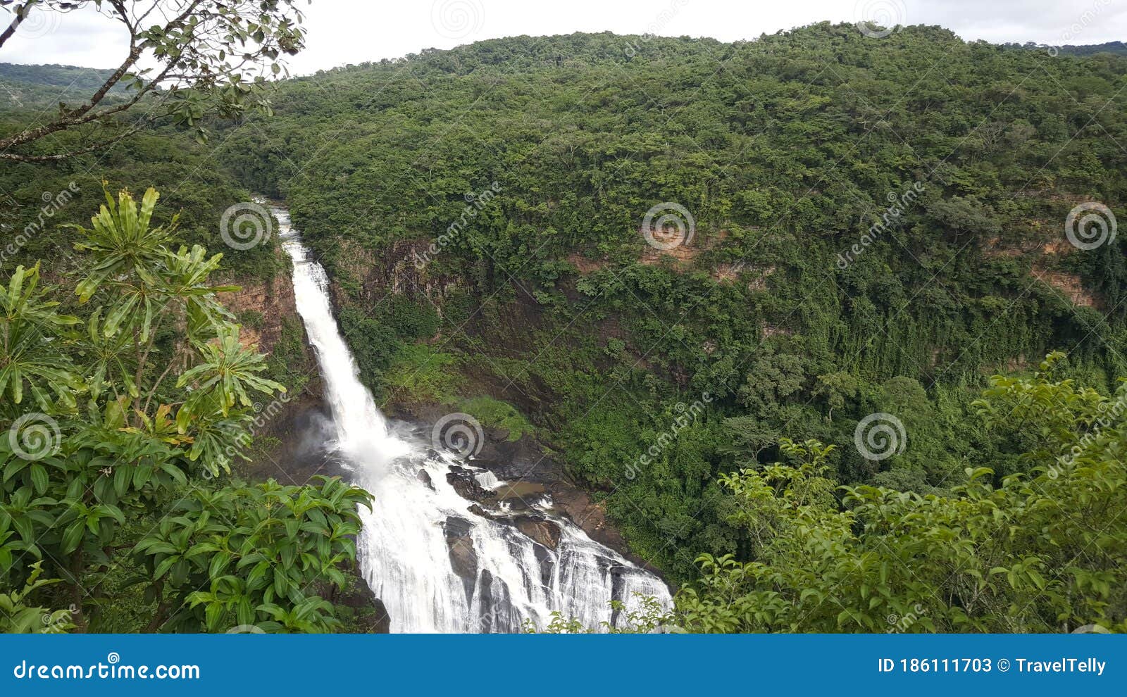 Sala Falls in Guinea stock image. Image of sala, beautiful - 186111703
