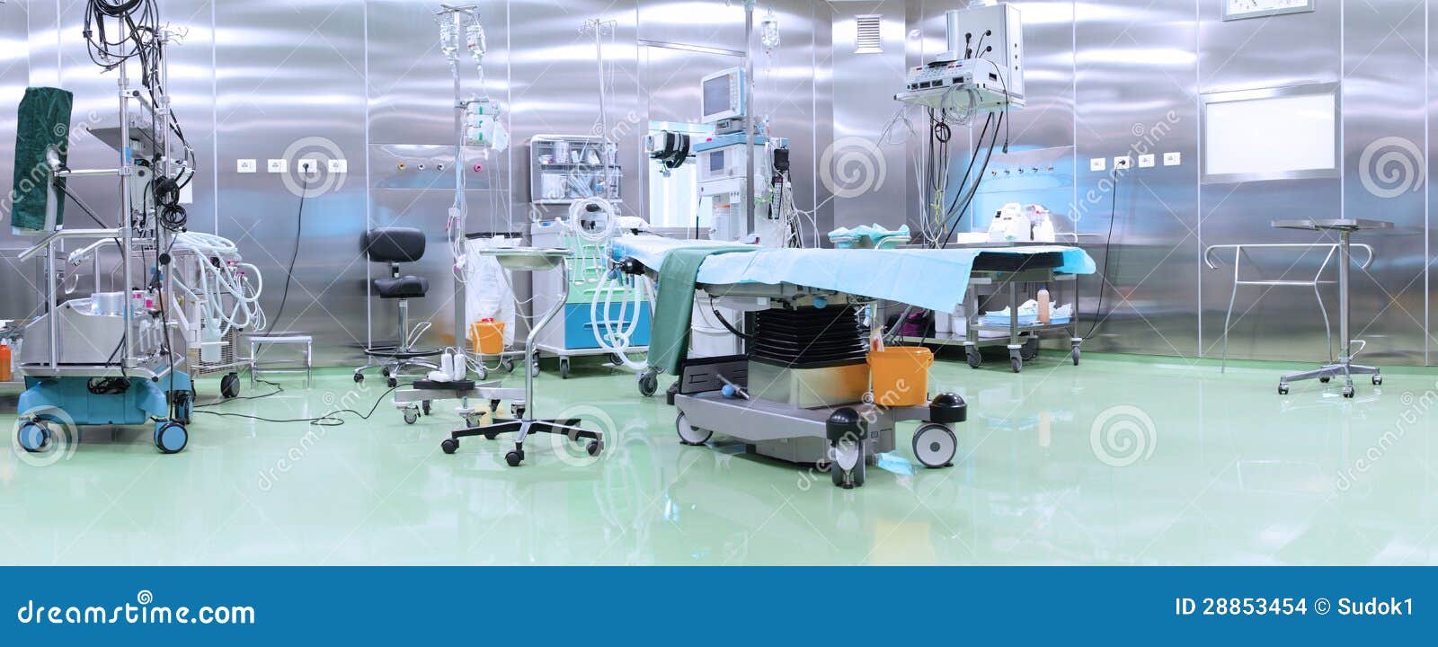 Sala operacyjna w szpitalu zdjęcie stock. Obraz złożonej z podczerwień ...