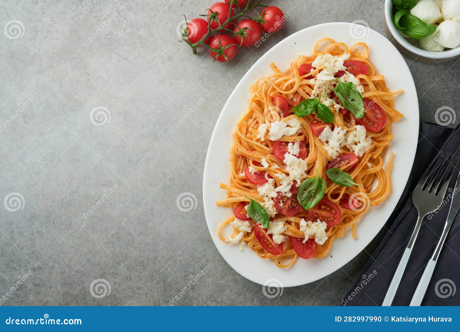 Salad Caprese or Pasta Spaghetti Broken with Basil and Mozzarella Ala ...