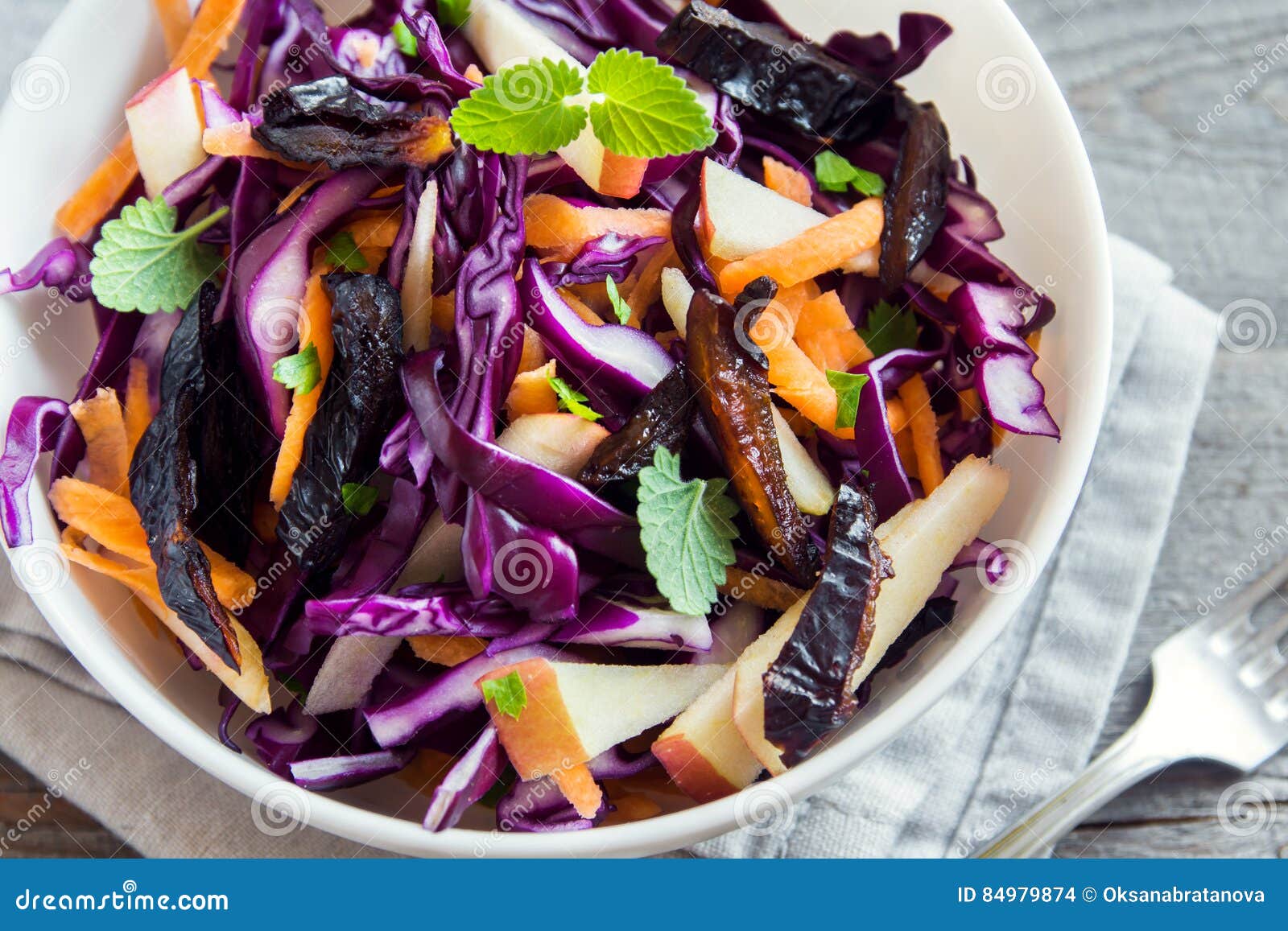 Salada Da Salada De Repolho Da Couve Vermelha Foto de Stock - Imagem de ...