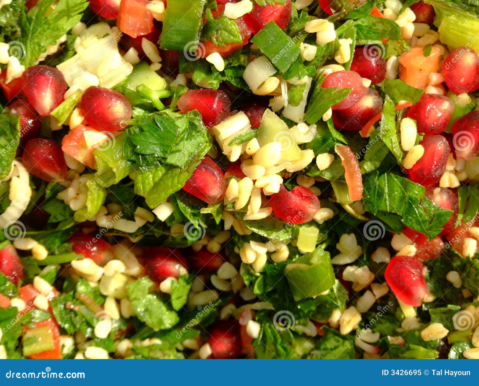 Salada de Tabouleh imagem de stock. Imagem de pratos, fresco - 3426695