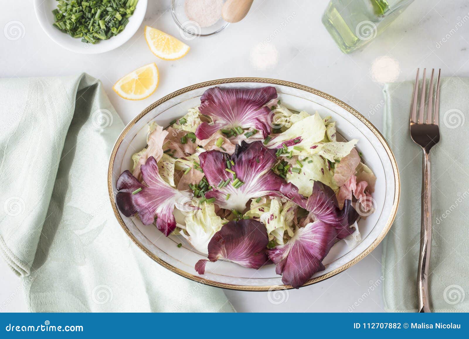 Salada Roxa, Cor-de-rosa E Verde Do Radicchio Foto de Stock - Imagem de ...