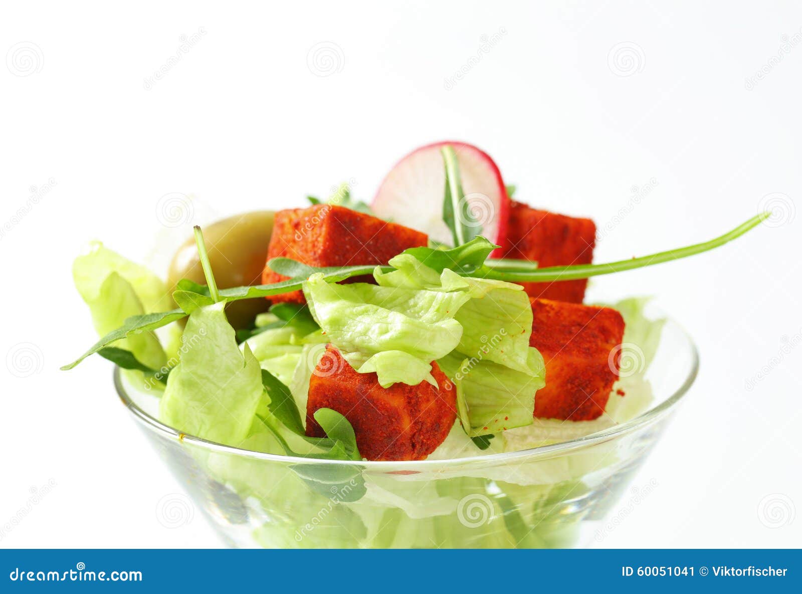 Salada vegetal com queijo imagem de stock. Imagem de orgânico - 60051041