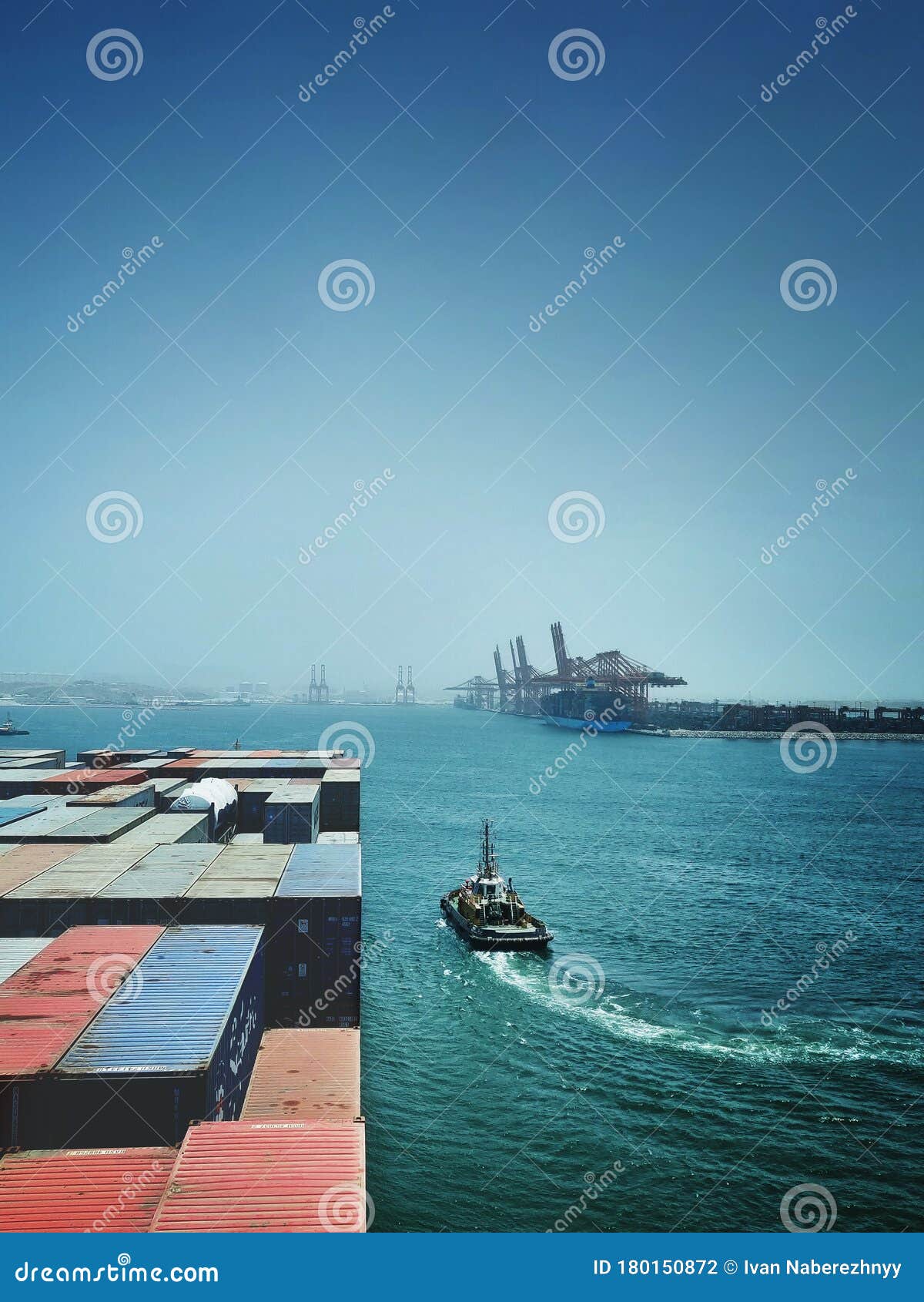 Salalah port entry editorial photography. Image of marina - 180150872