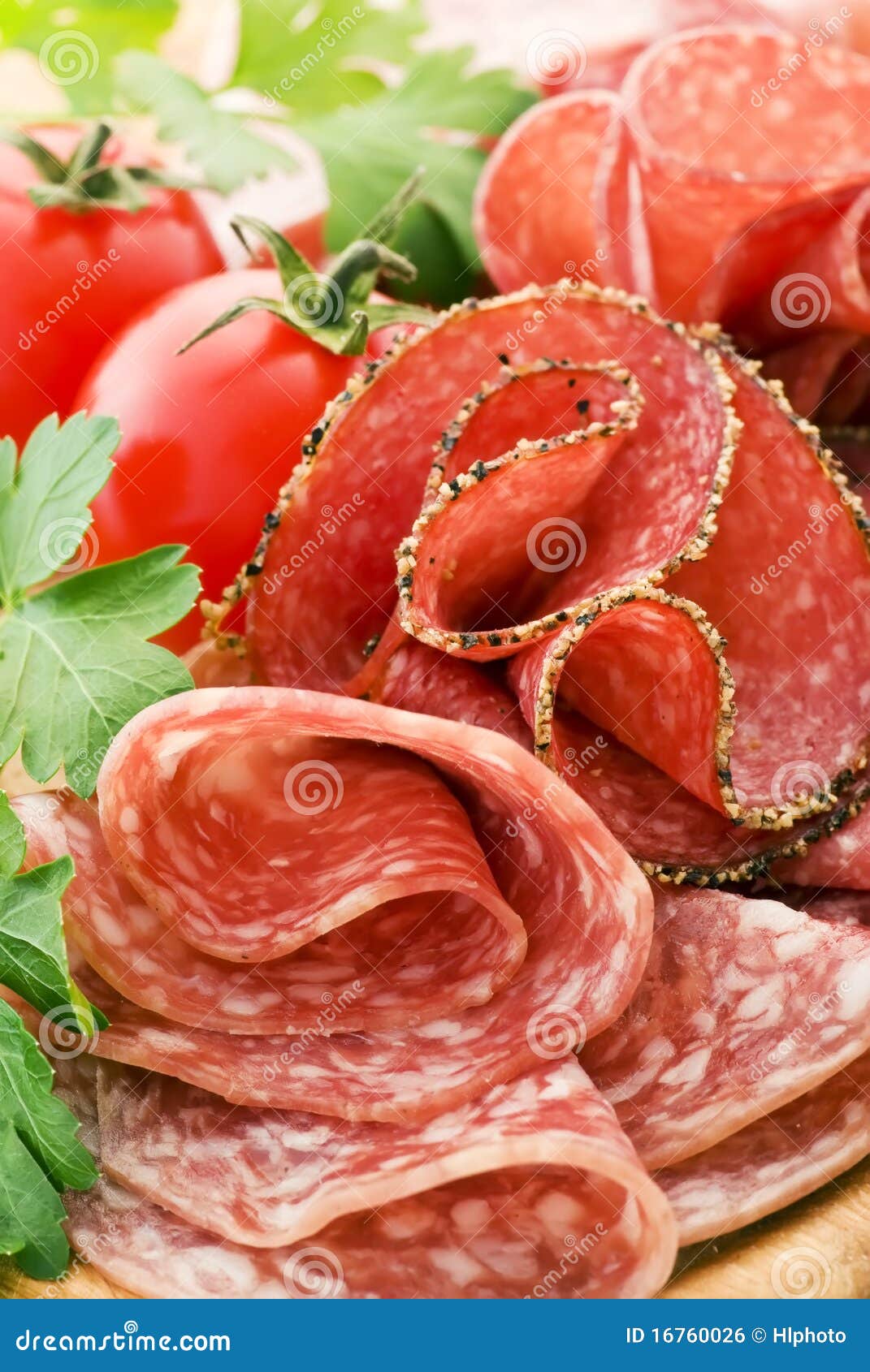 Salami photo stock. Image du brun, porc, méditerranéen - 16760026