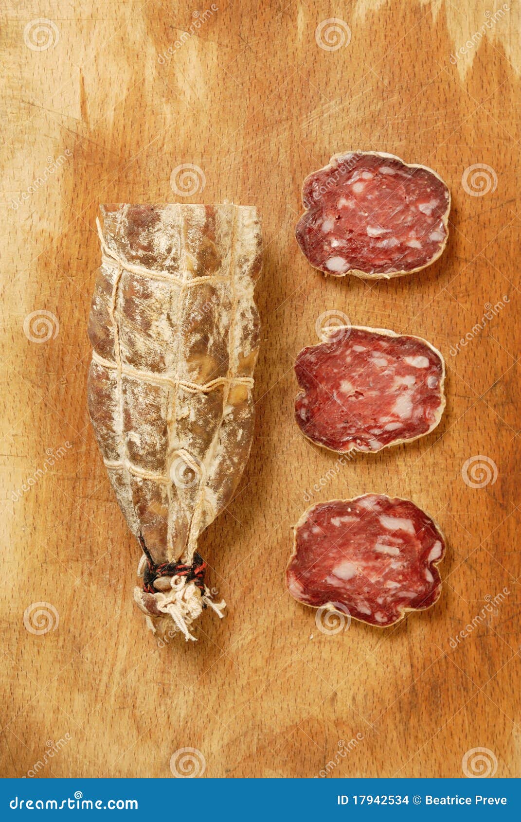 Salami photo stock. Image du jambon, gros, local, gourmet - 17942534
