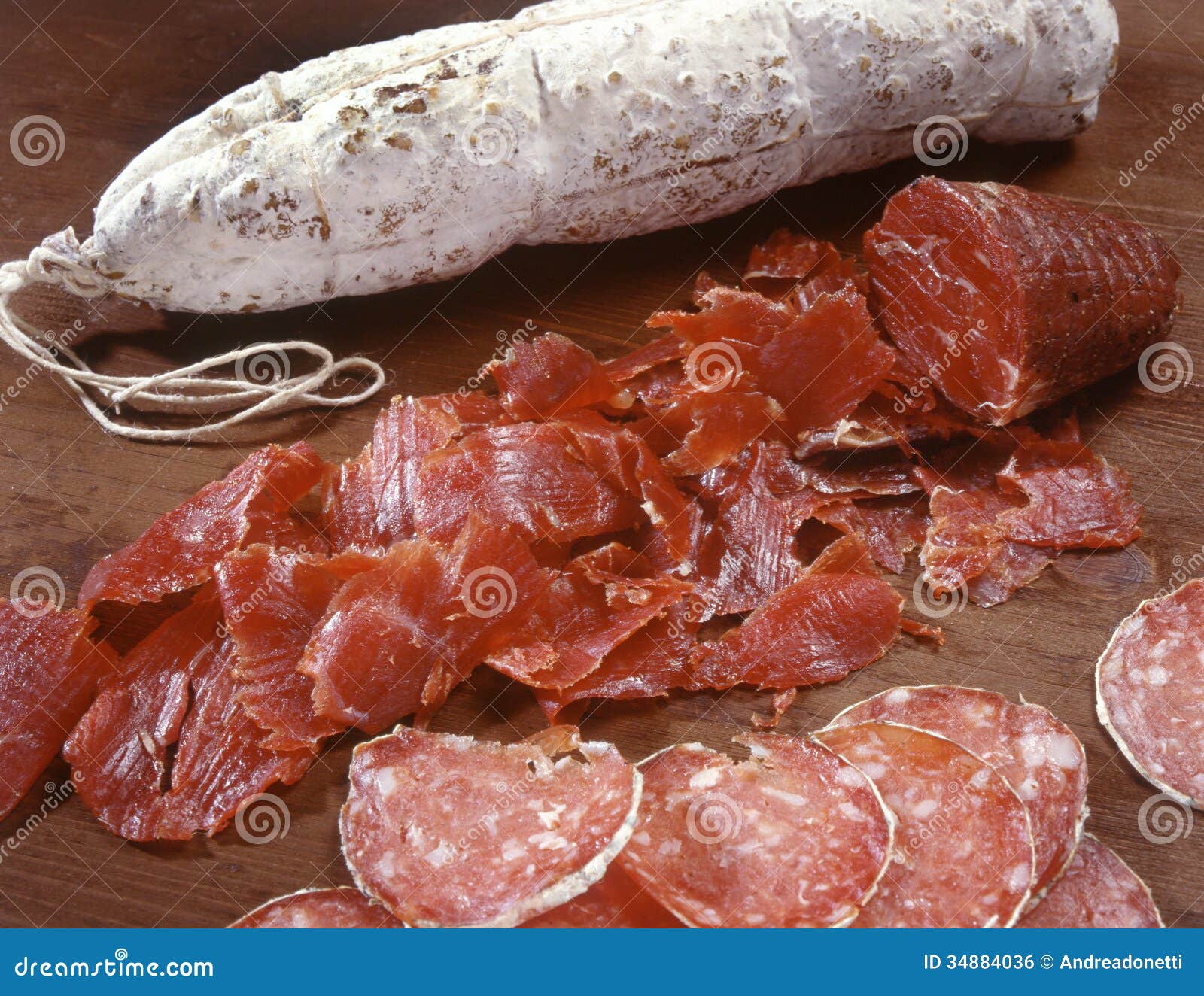 Salami stockfoto. Bild von schweinefleisch, geschnitten - 34884036
