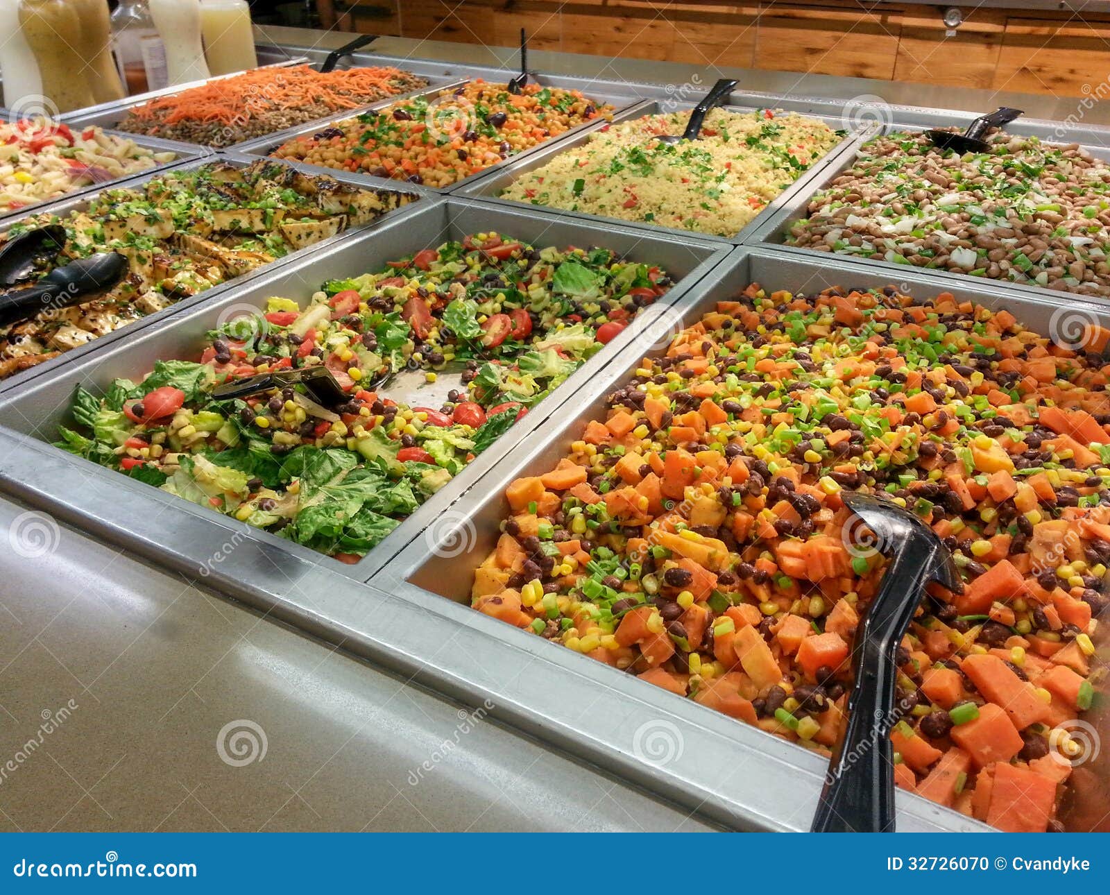 Salatbar stockfoto. Bild von appetit, bunt, würzig, hochwertig - 32726070