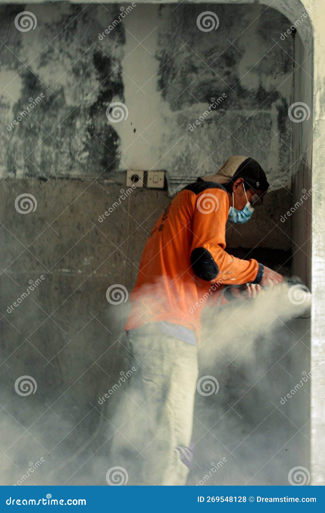 Construction Worker are Grinding the Walls Editorial Stock Photo ...