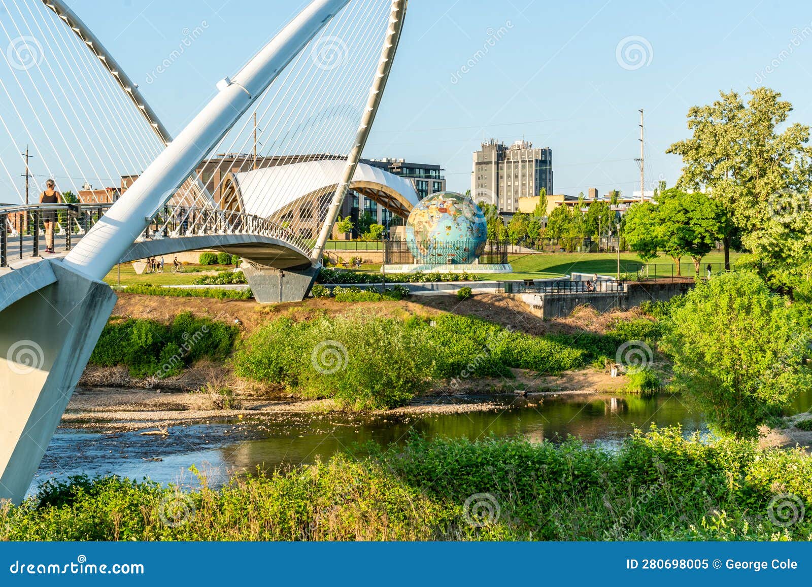 Salem Riverfront Park Structures 7 Editorial Image - Image of view ...