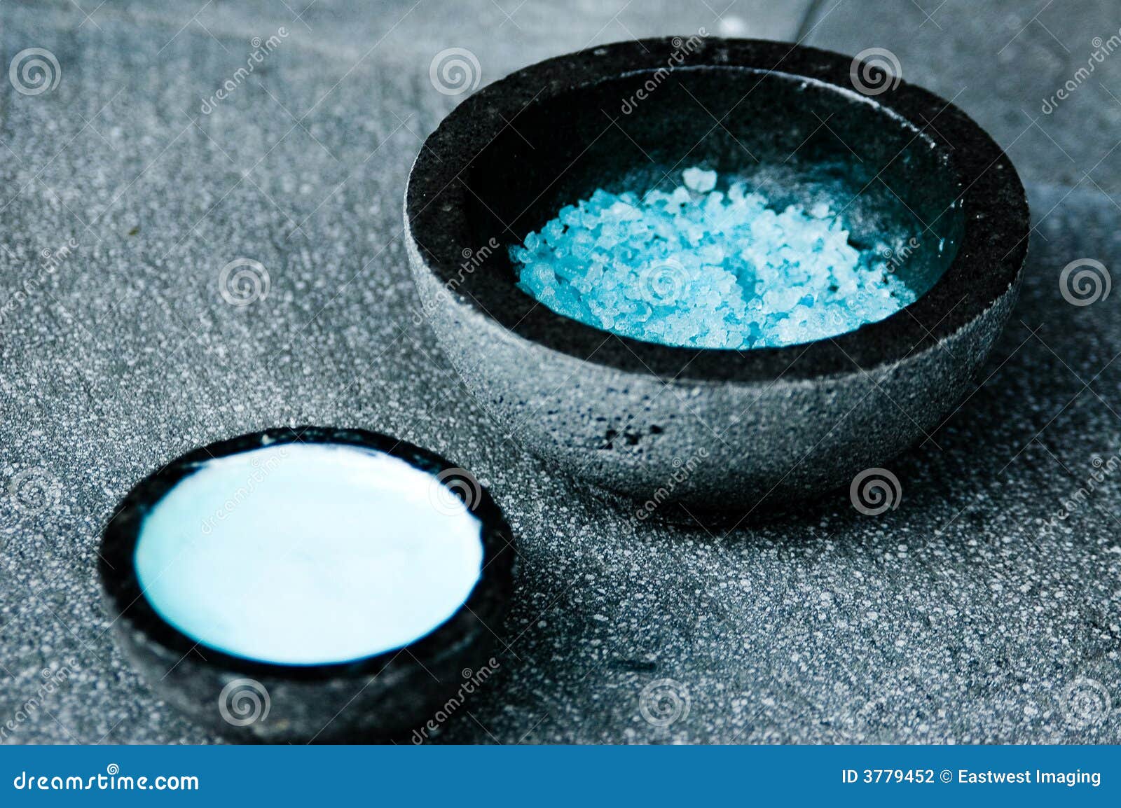 Sales azules del balneario foto de archivo. Imagen de azul - 3779452