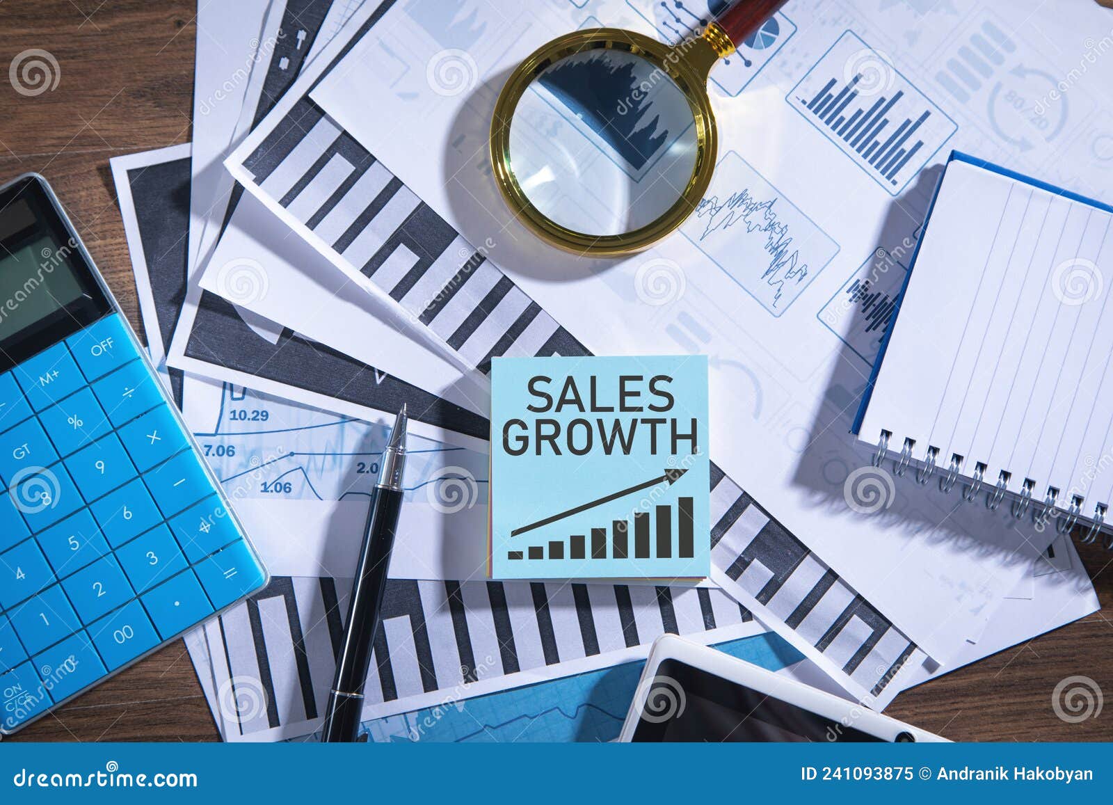 Sales Growth on Sticky Note with a Business Objects Stock Image - Image ...
