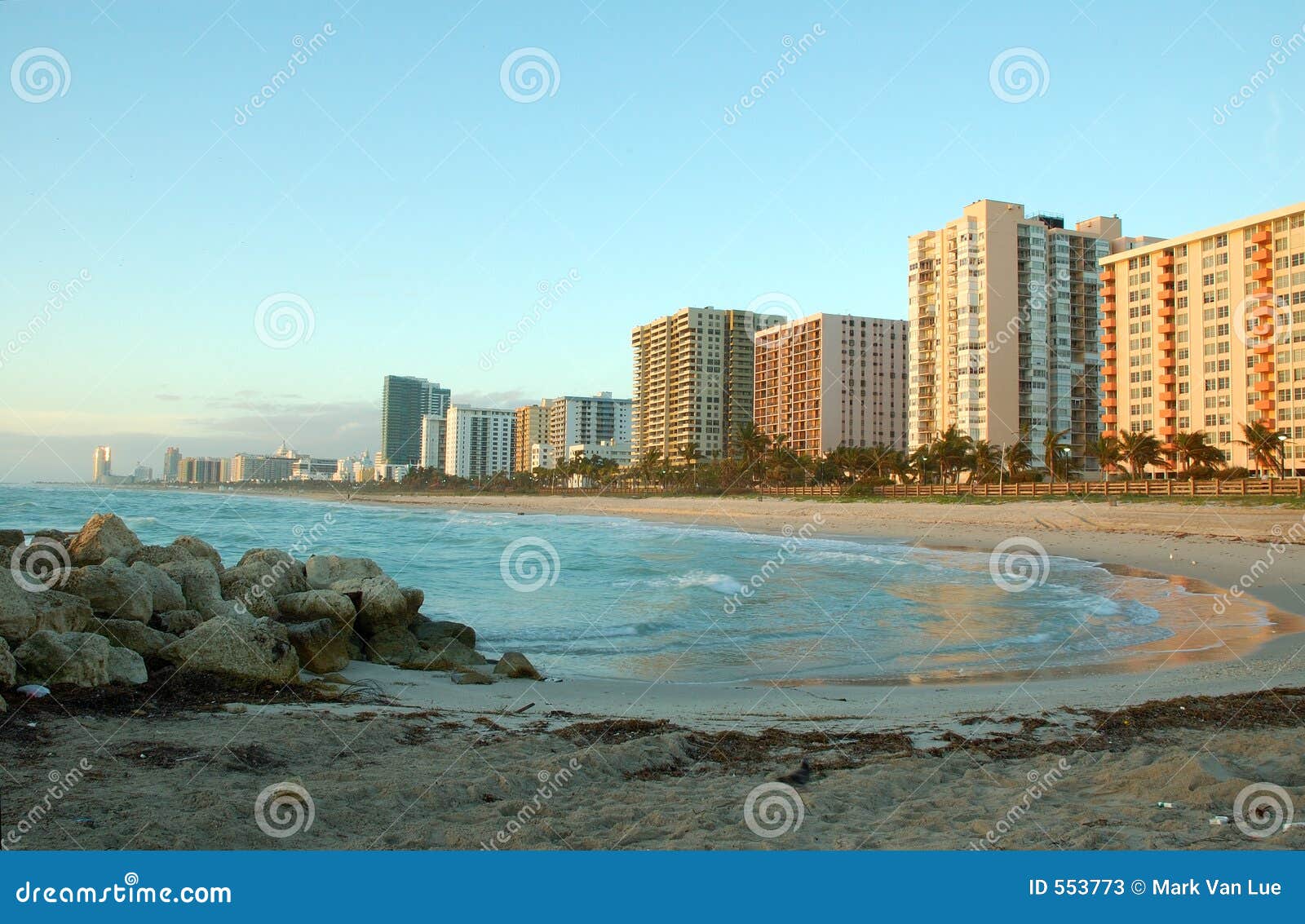 Salida del sol de Miami imagen de archivo. Imagen de agua - 553773