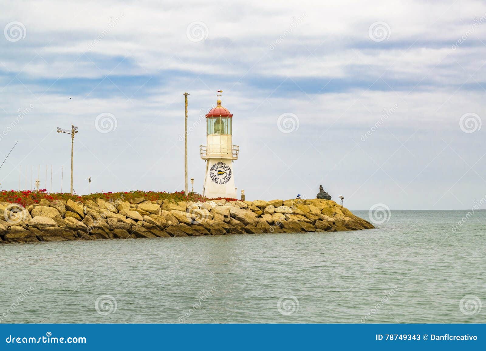 Salinas Ecuador Del Rompeolas De La Roca Foto de archivo editorial ...