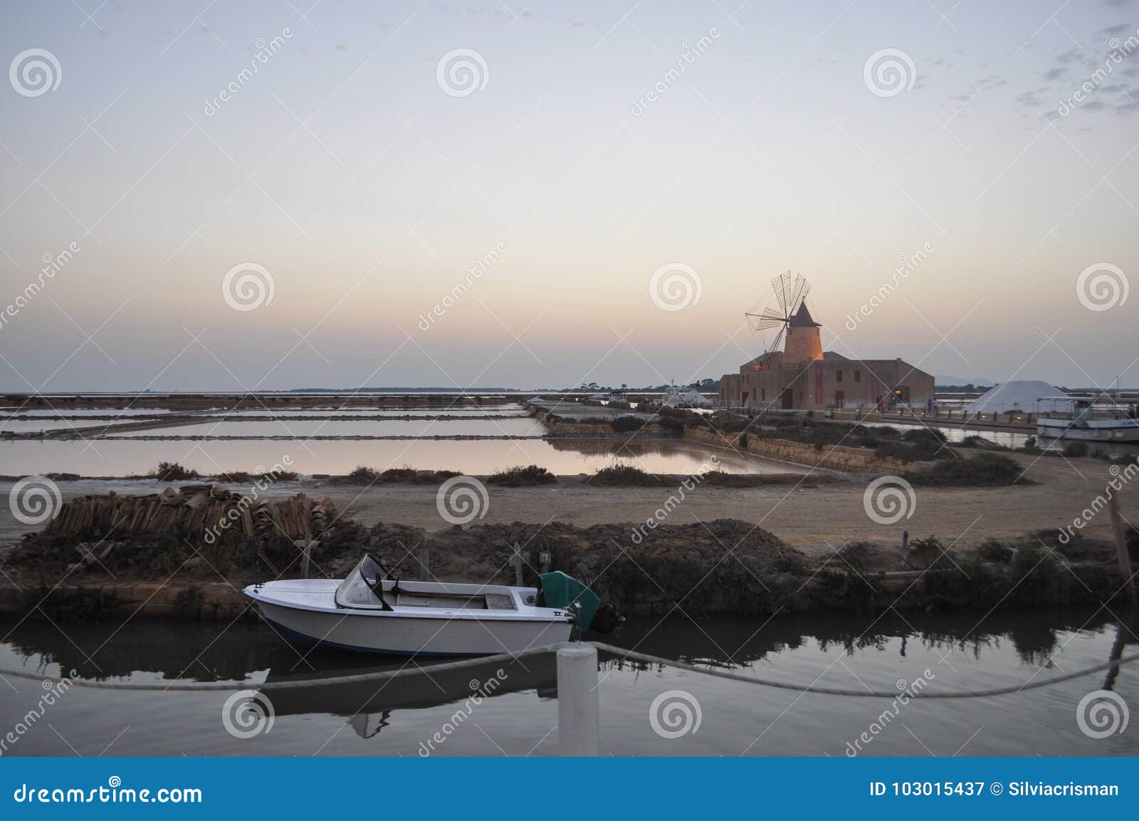 Salino (planos De La Sal) En Marsala Imagen de archivo - Imagen de ...