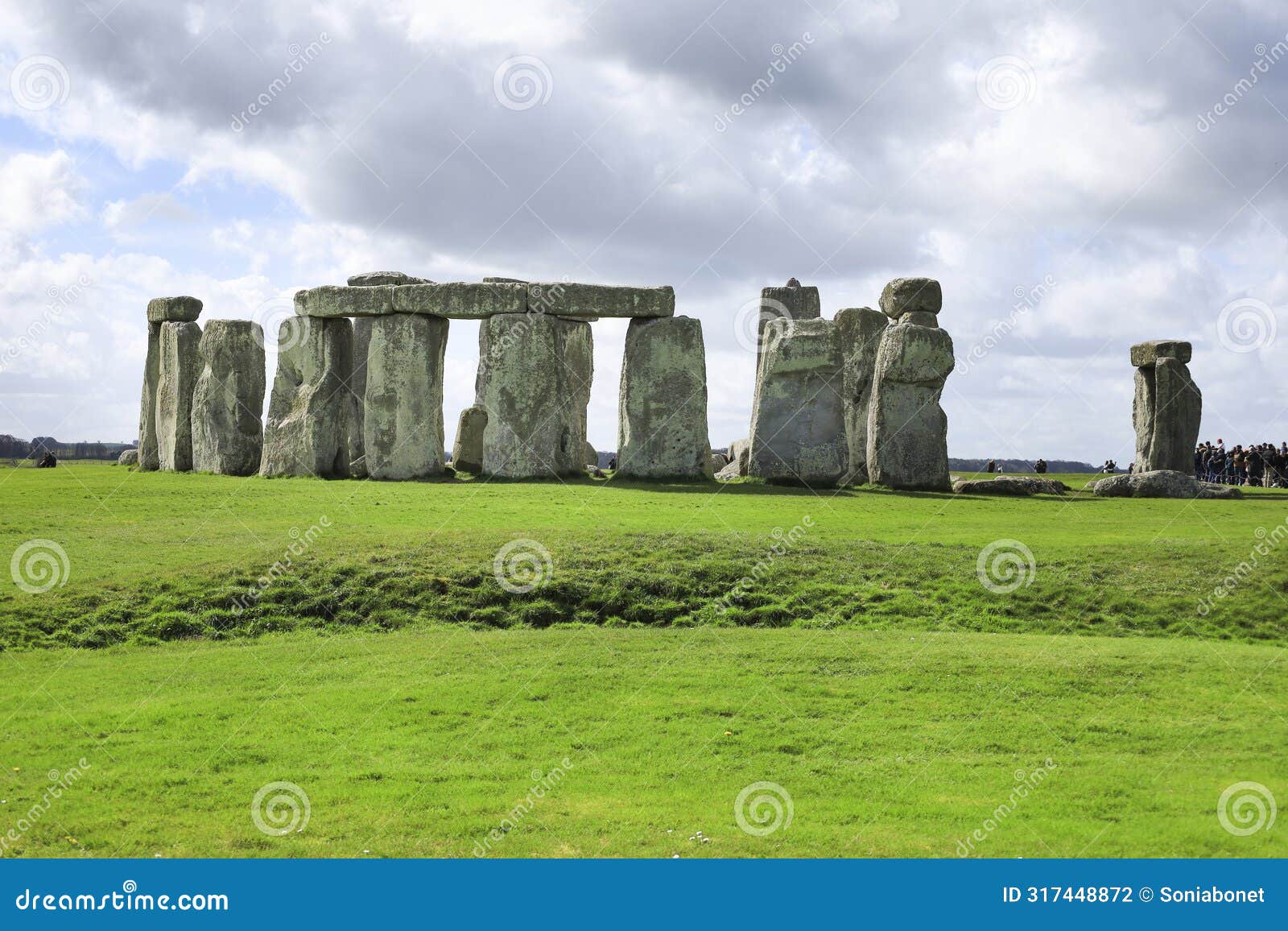 Stonehenge, the Prehistoric Megalithic Structure on Salisbury Plain ...