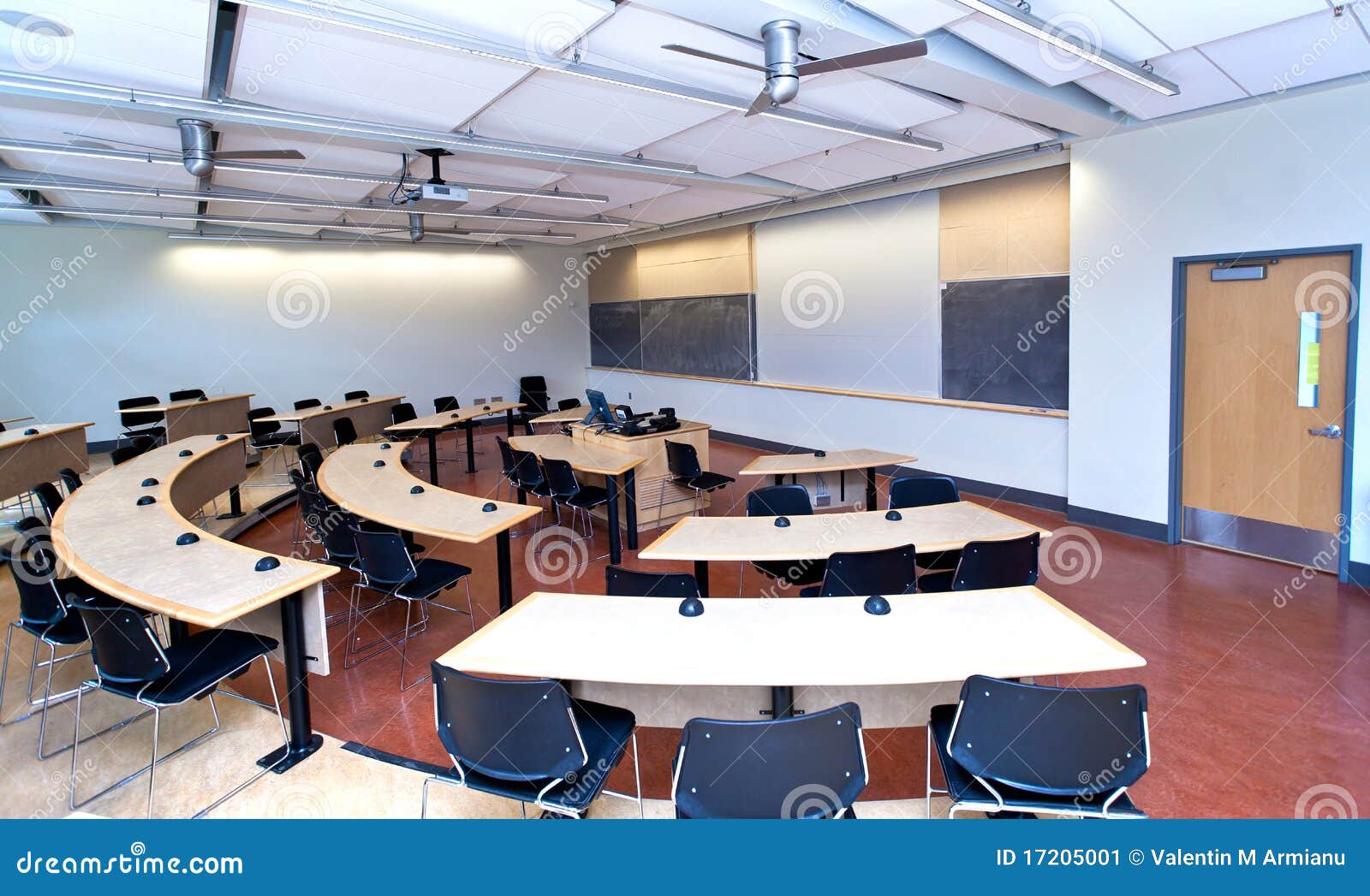Salle de classe moderne image stock. Image du intérieur - 17205001