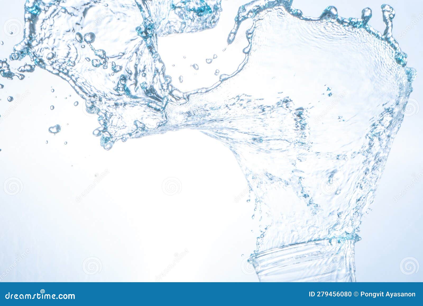 Salpicar Gotas De Agua En Un Fondo Blanco Foto de archivo - Imagen de ...