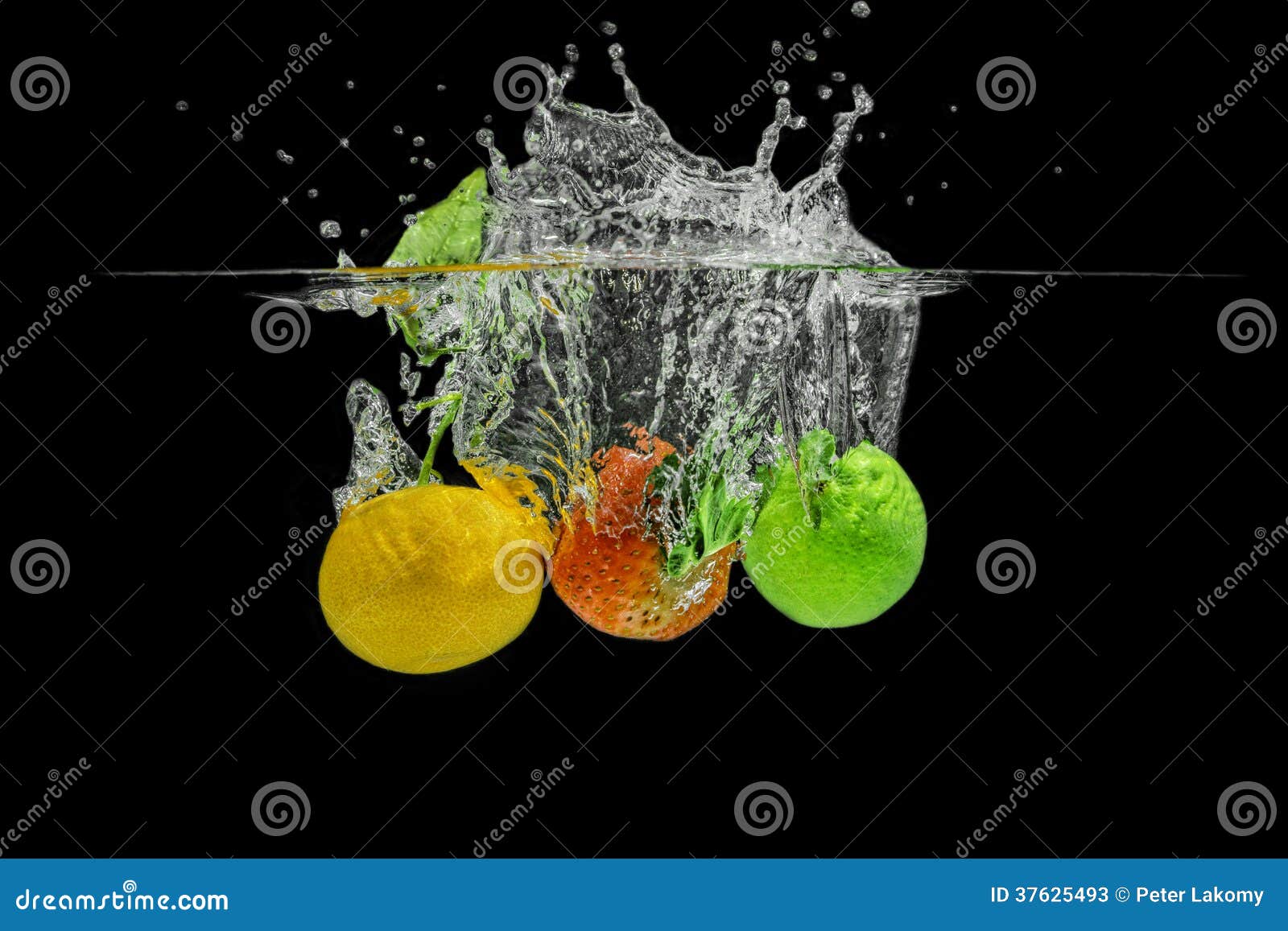 Salpicar las frutas imagen de archivo. Imagen de alimento - 37625493