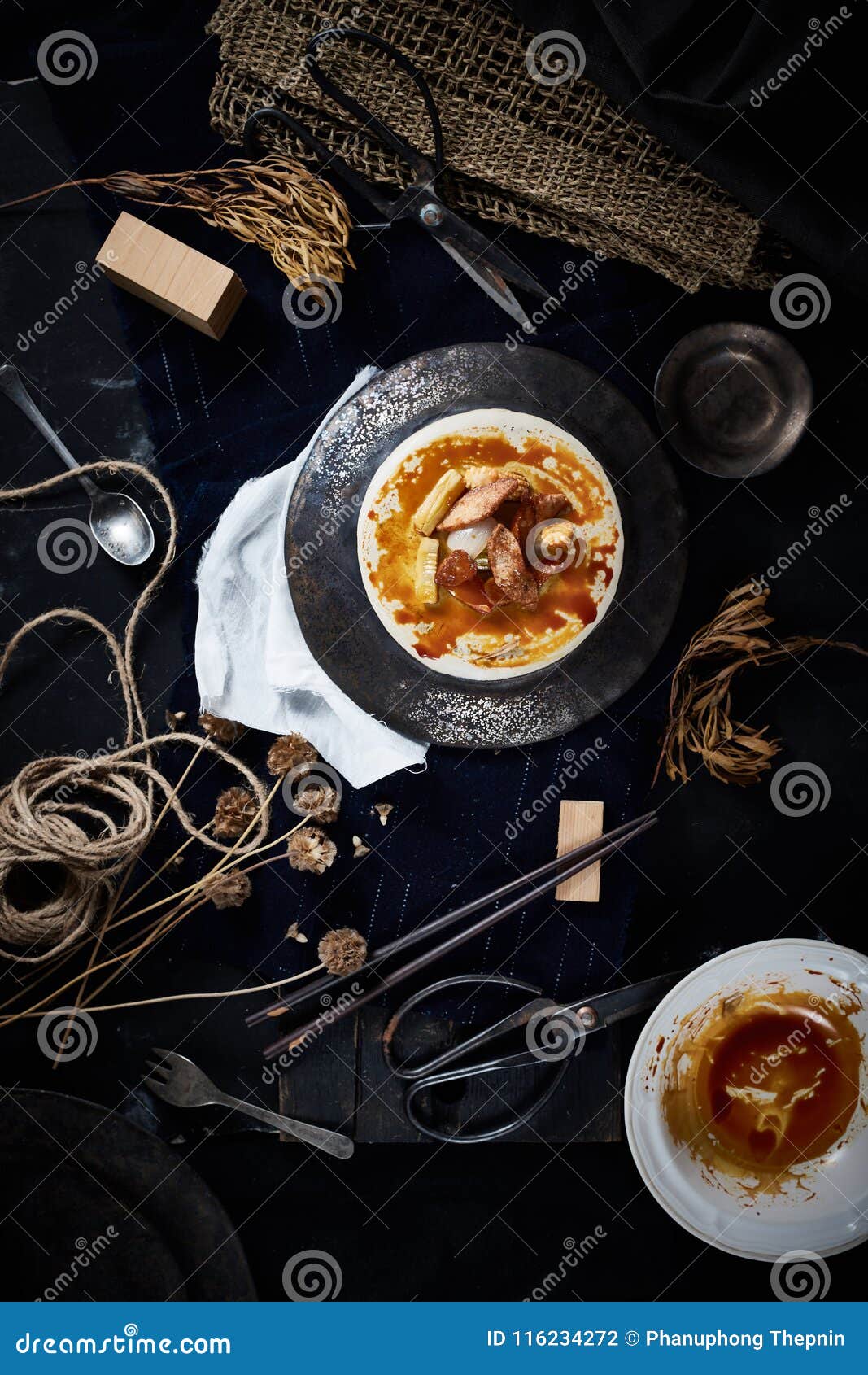 Salsa agridulce frita foto de archivo. Imagen de frito - 116234272