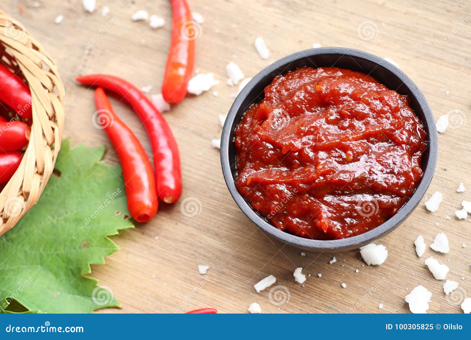 Salsa De Chile Roja Coreana Imagen de archivo - Imagen de vegetariano ...