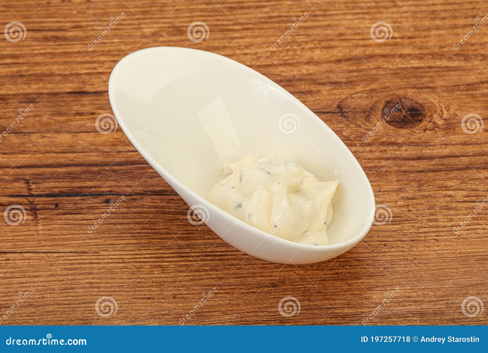 Salsa De Crema Caesar Con Parmesano Y Hierbas Foto de archivo - Imagen ...