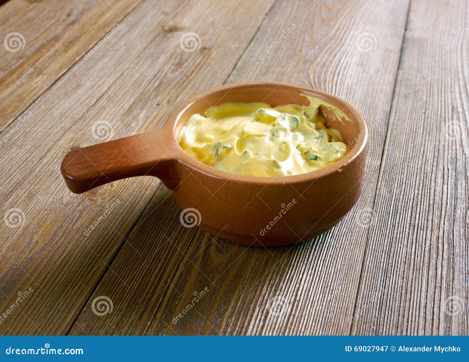 Salsa del Bearnaise imagen de archivo. Imagen de liso - 69027947