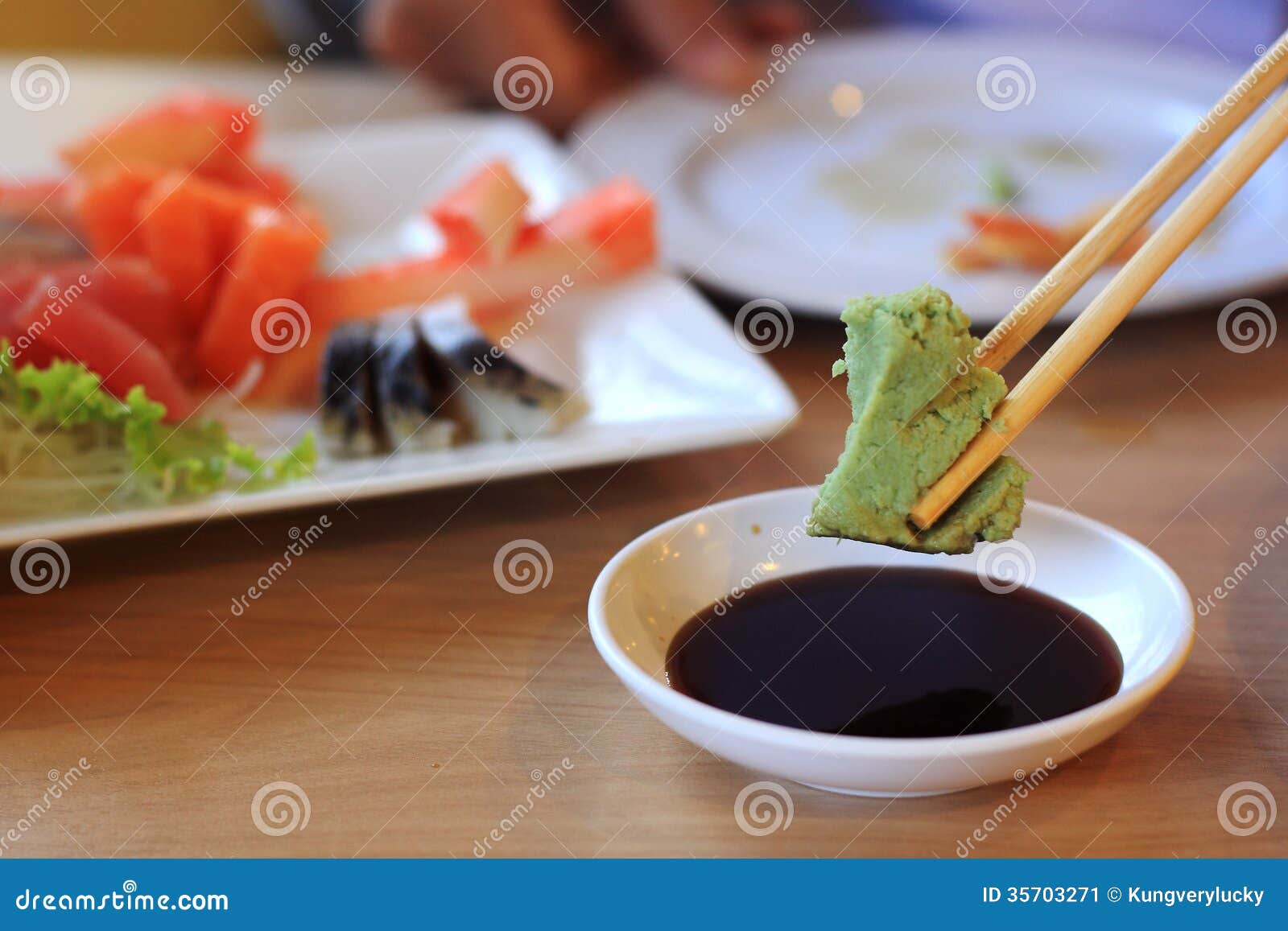 Salsa del Wasabi y de soja imagen de archivo. Imagen de etnicidad ...