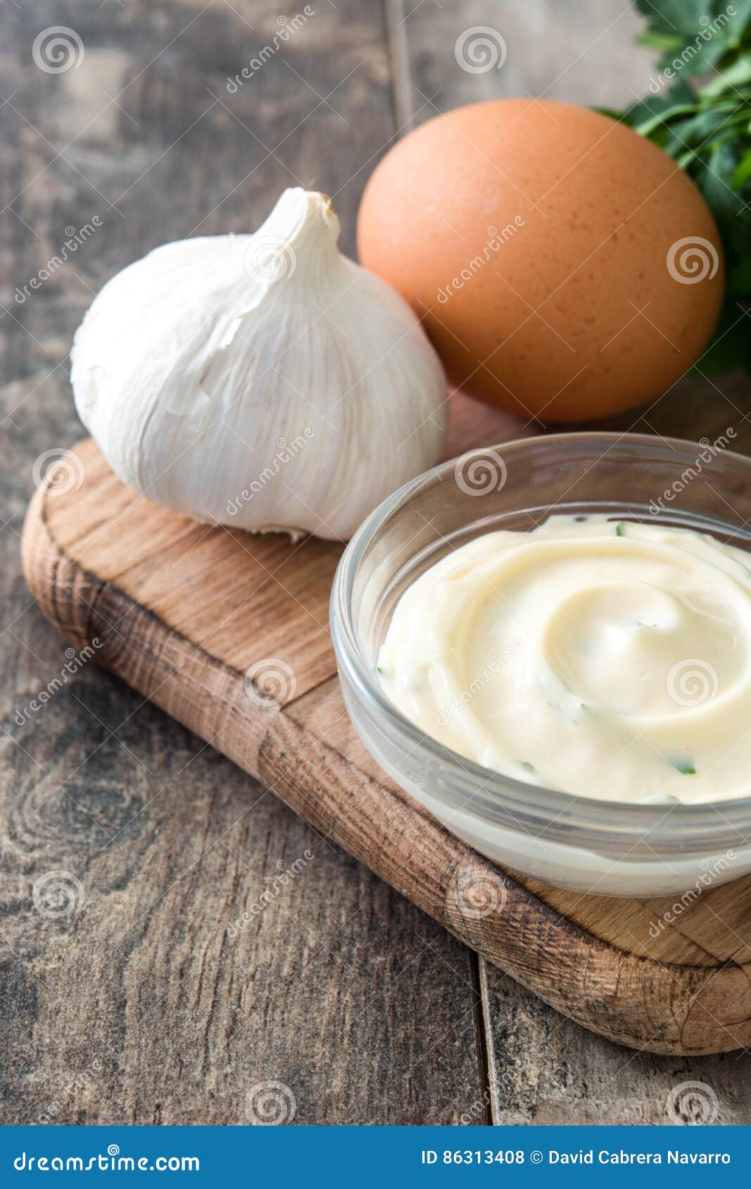 Salsa E Ingredientes De Aioli Foto de archivo - Imagen de mayo, casero ...