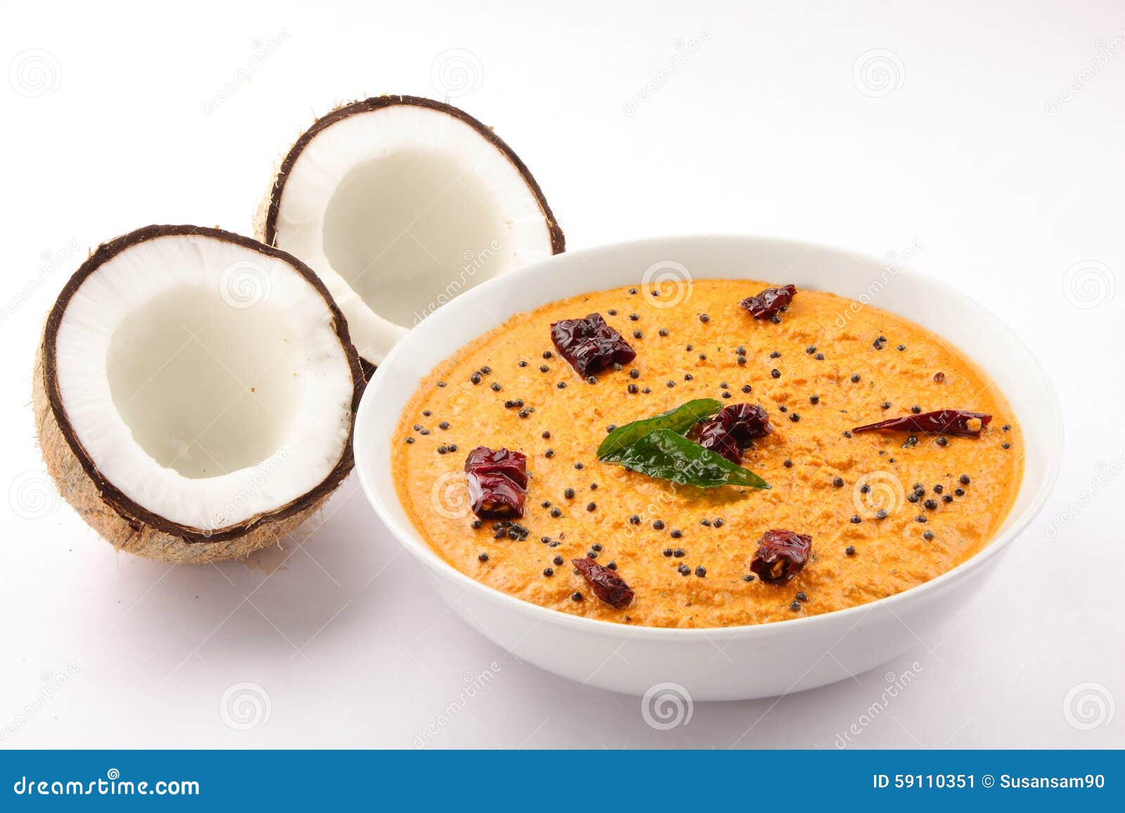 Salsa Picante Del Coco Con Los Cocos Imagen de archivo - Imagen de ...