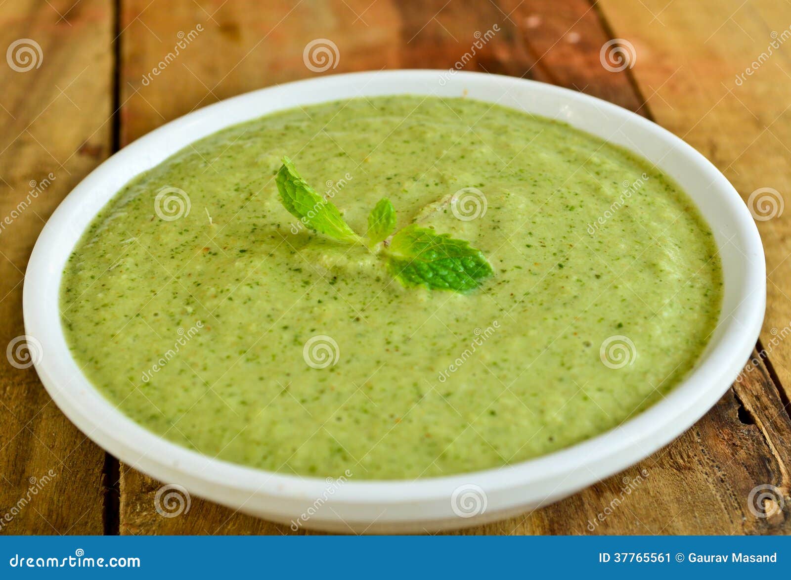 Salsa Picante Del Verde De Indain Imagen de archivo - Imagen de pedazos ...