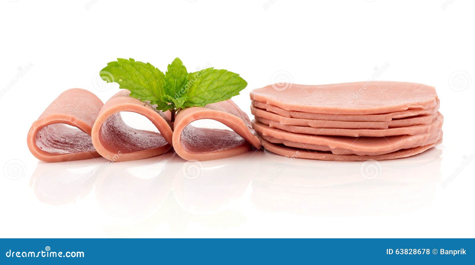 Salsicha Da Besteira - Alimento No Fundo Branco Foto de Stock - Imagem ...