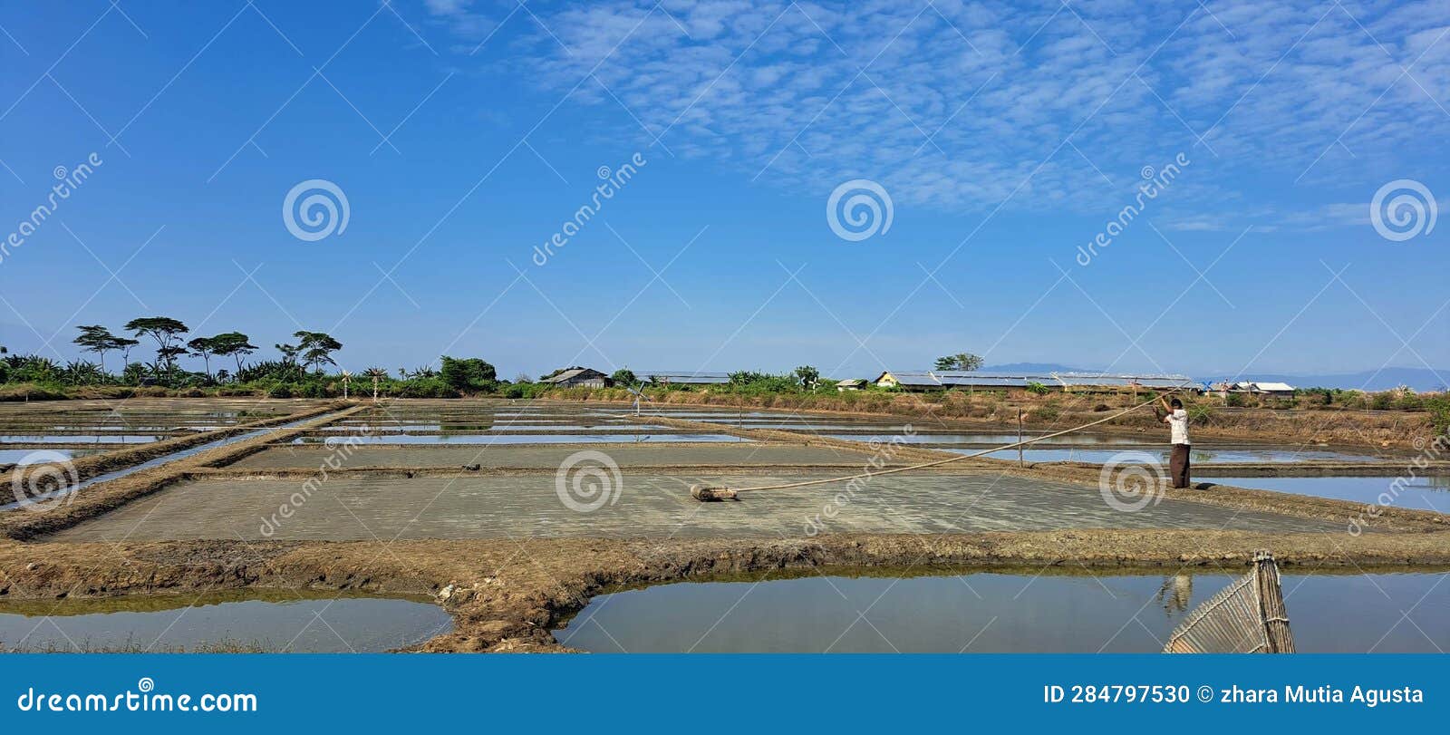 Salt Farmers are Preparing for Salt Production Stock Photo - Image of ...
