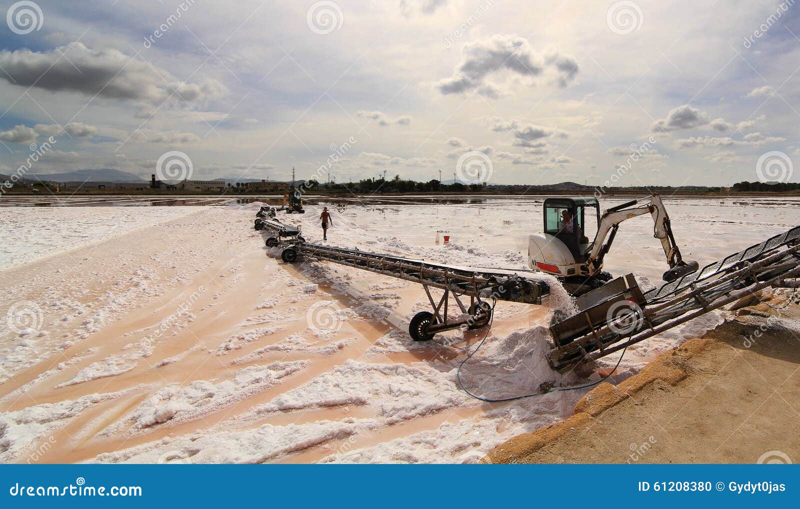 Salt Production Process in Sicily Editorial Image - Image of sunlight ...
