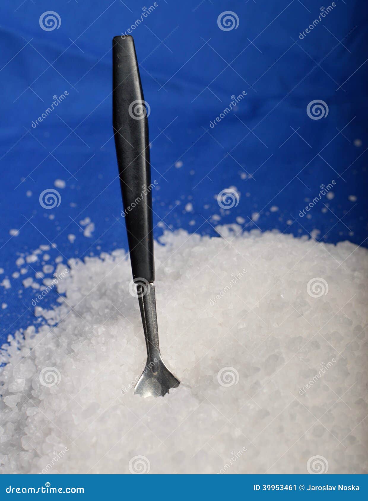 Salt with spoon stock image. Image of nutrition, crystal - 39953461