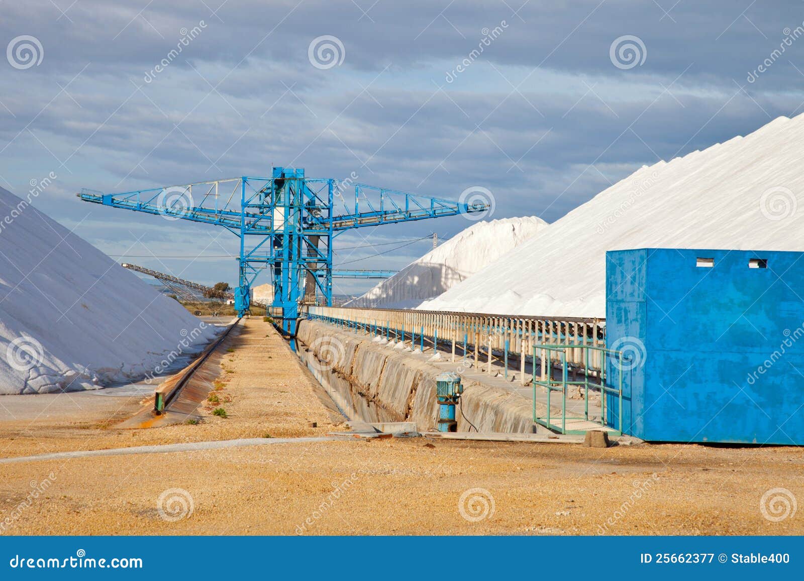 Salt store stock image. Image of ingredient, mineral - 25662377