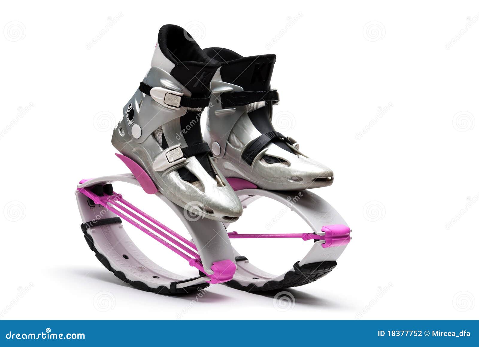 Salti i pattini fotografia editoriale. Immagine di pattino - 18377752
