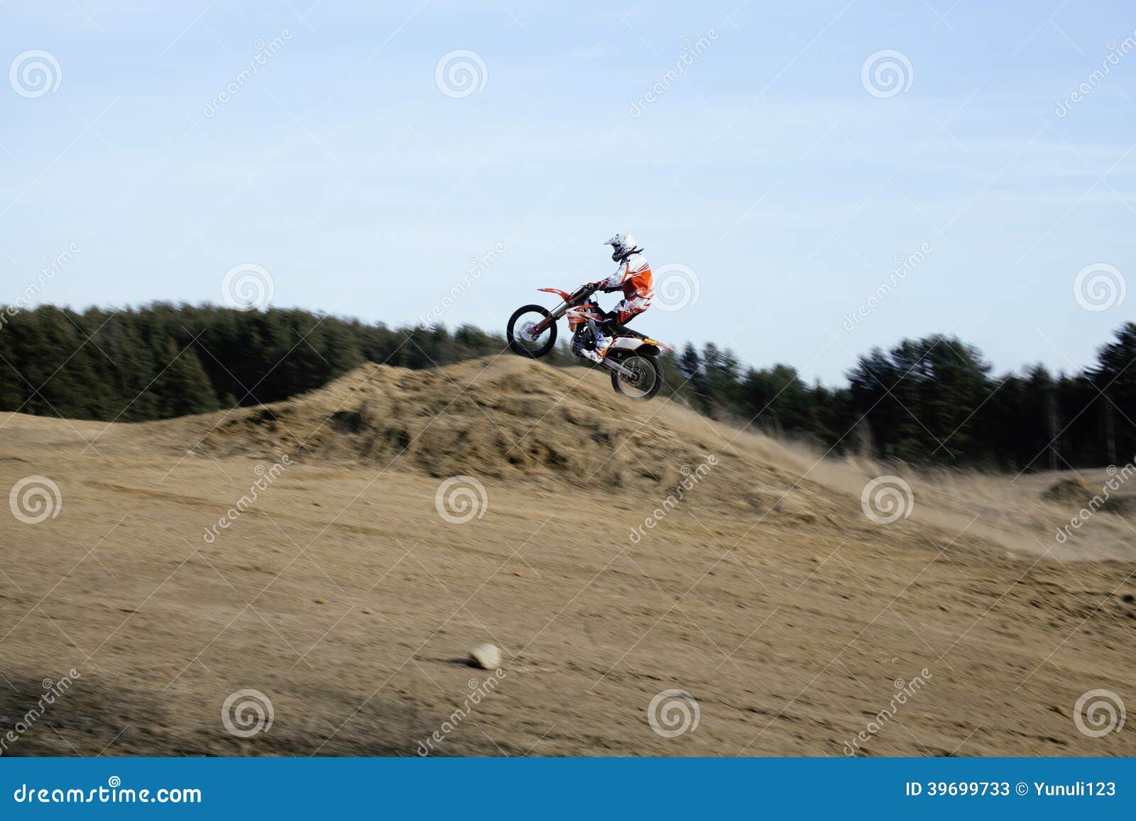 Salto de la motocicleta imagen de archivo. Imagen de azul - 39699733