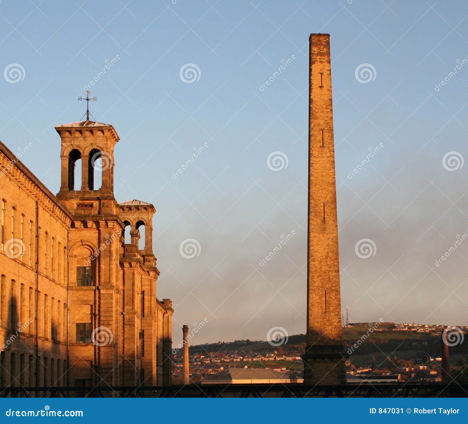 Salts Mill in Saltaire, Yorkshire Stock Image - Image of wool, west: 847031