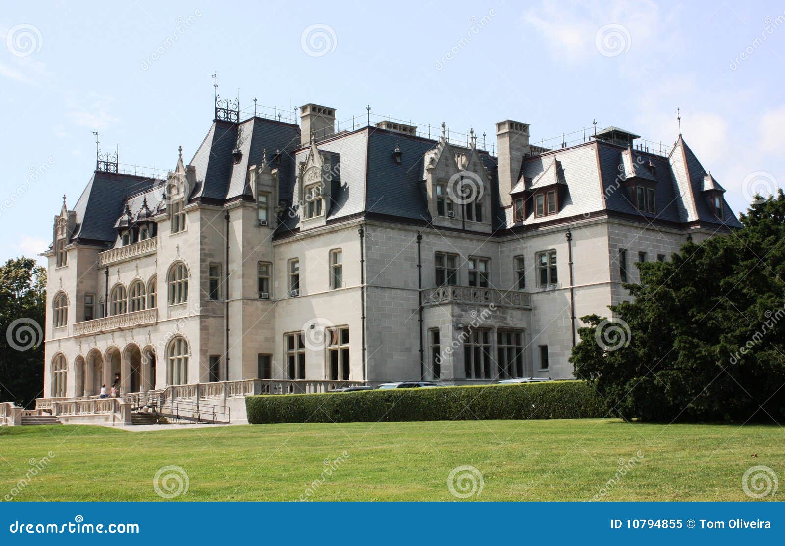 Salve Regina University editorial image. Image of campus - 10794855