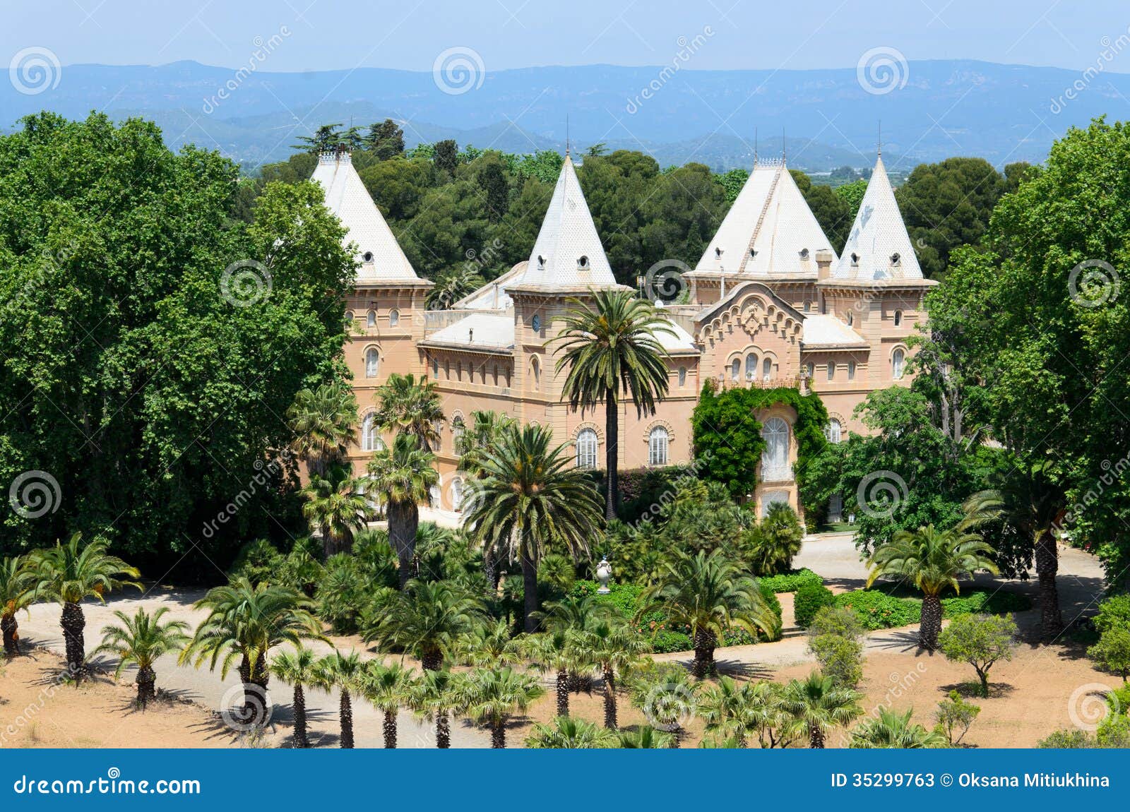 The Sama Park in Tarragona stock image. Image of magnificent - 35299763